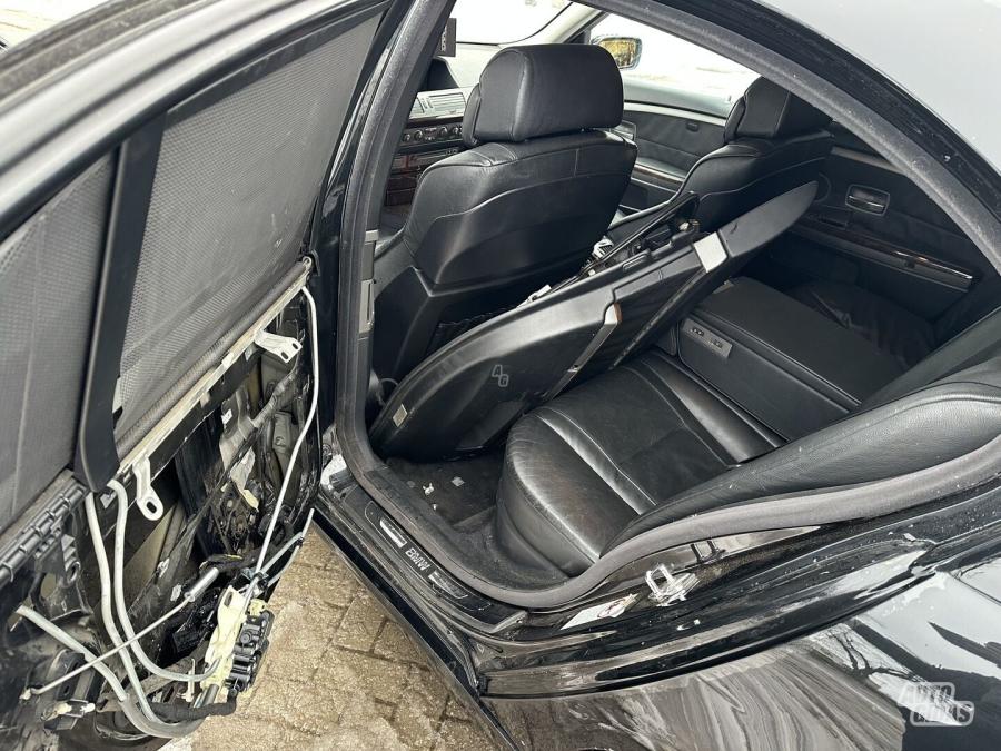 BMW 730 2004 Ukmergė, ar dzinēja tilpumu 3.00 L un nobraukumu 500 tūkst. km par 1450 €, foto 15 vietnē AUTOMOTO.COM.LV