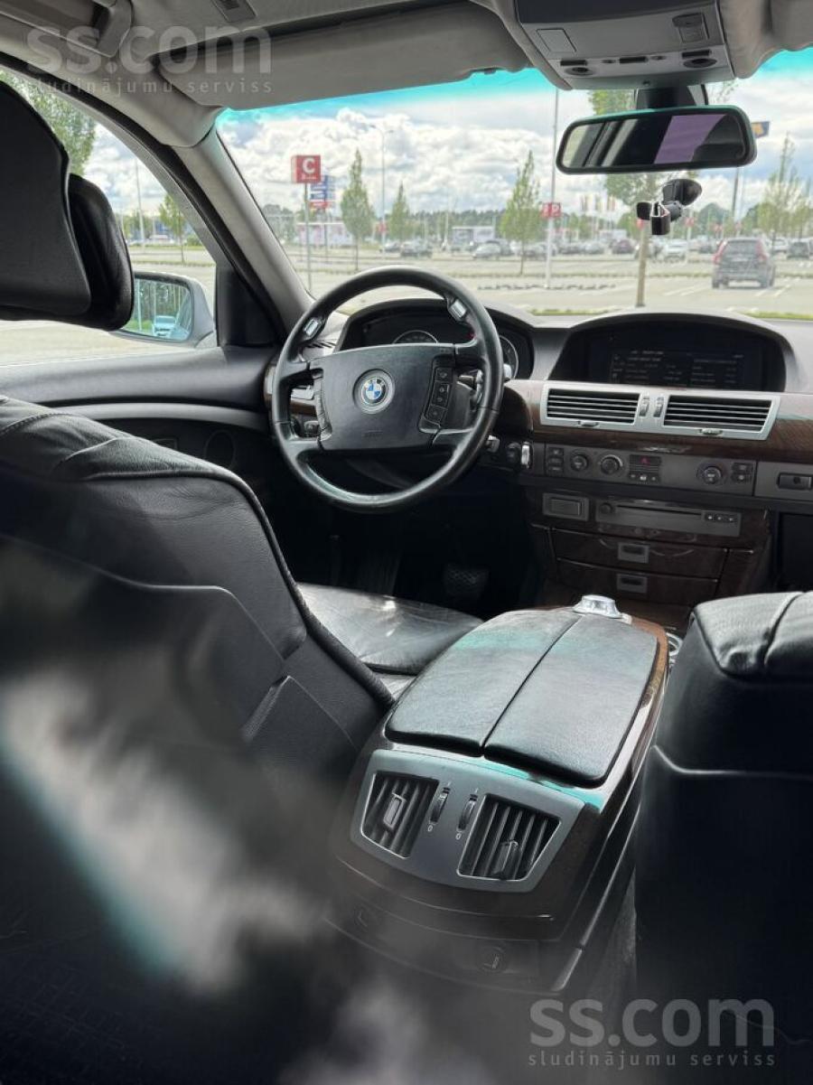 BMW 730 2004 in Riga, with an engine capacity of 3.00 L and mileage of 317 thousand km for 3000 €, photo 6 on AUTOMOTO.COM.LV