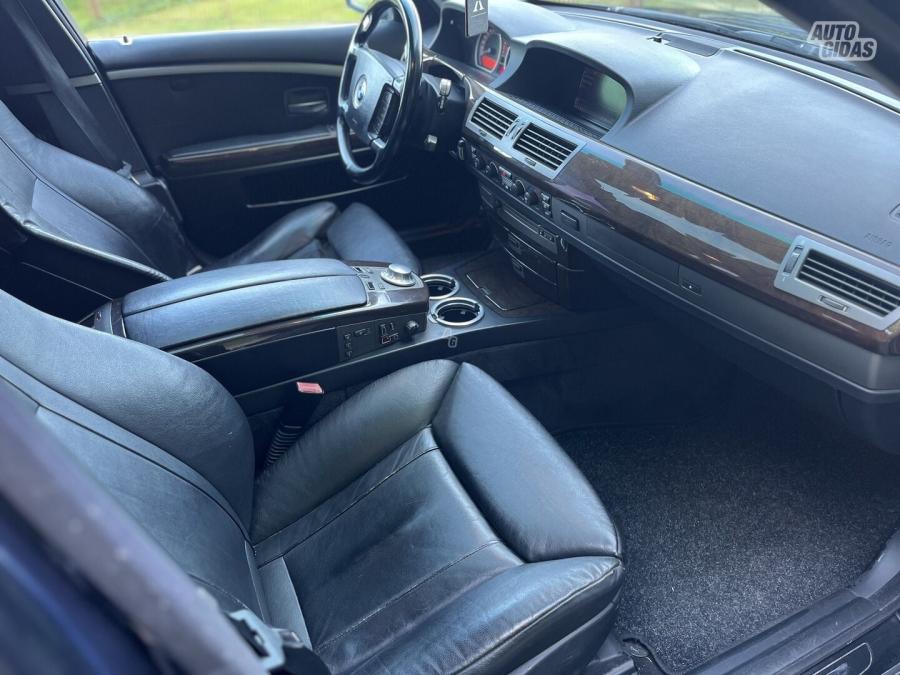 BMW 730 2004 Klaipėda, ar dzinēja tilpumu 3.00 L un nobraukumu 330 tūkst. km par 1900 €, foto 9 vietnē AUTOMOTO.COM.LV