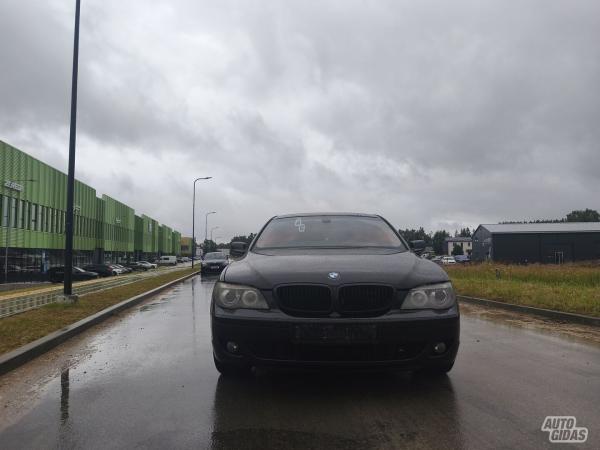 BMW 730 2004 Viļņa, ar dzinēja tilpumu 3.00 L un nobraukumu 555 tūkst. km par 1900 €, foto 2 vietnē AUTOMOTO.COM.LV