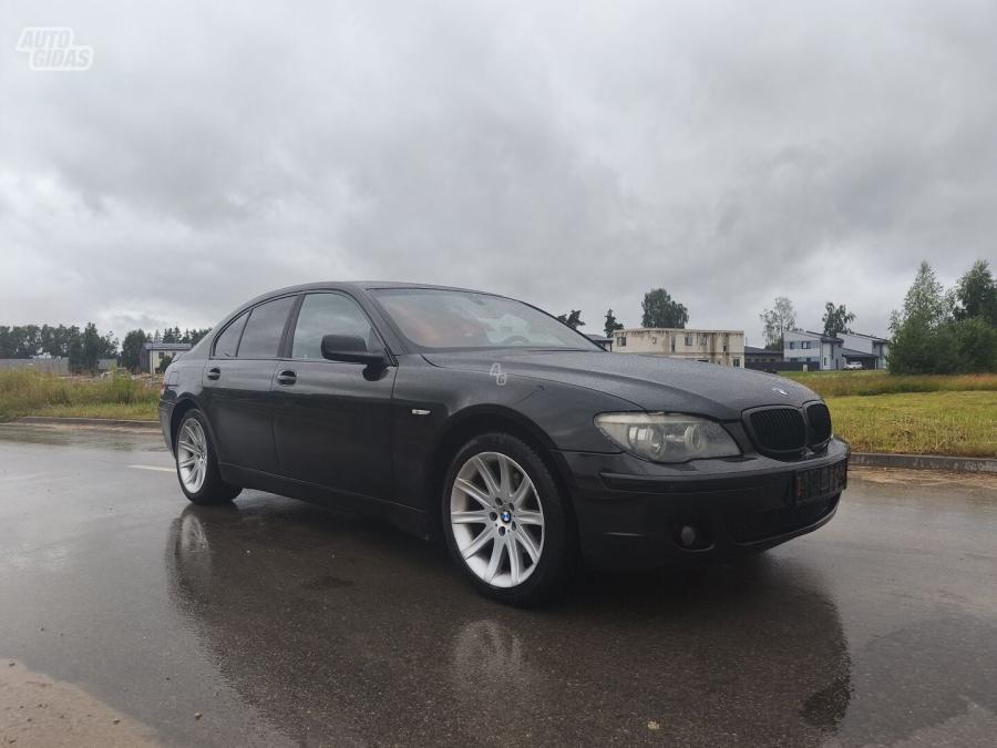 BMW 730 2004 Viļņa, ar dzinēja tilpumu 3.00 L un nobraukumu 555 tūkst. km par 1900 €, foto 4 vietnē AUTOMOTO.COM.LV