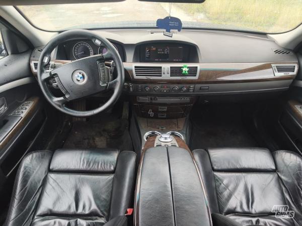BMW 730 2004 Viļņa, ar dzinēja tilpumu 3.00 L un nobraukumu 555 tūkst. km par 1900 €, foto 9 vietnē AUTOMOTO.COM.LV