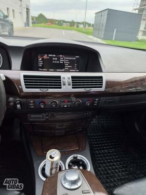 BMW 730 2004 Klaipėda, ar dzinēja tilpumu 3.00 L un nobraukumu 313 tūkst. km par 2650 €, foto 4 vietnē AUTOMOTO.COM.LV