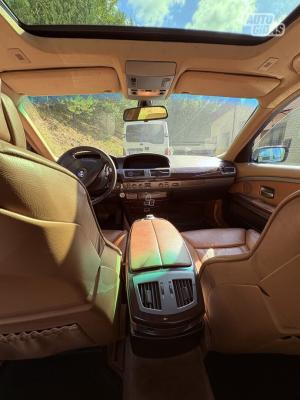 BMW 730 2004 in Vilnius, with an engine capacity of 3.00 L and mileage of 383 thousand km for 1800 €, photo 3 on AUTOMOTO.COM.LV