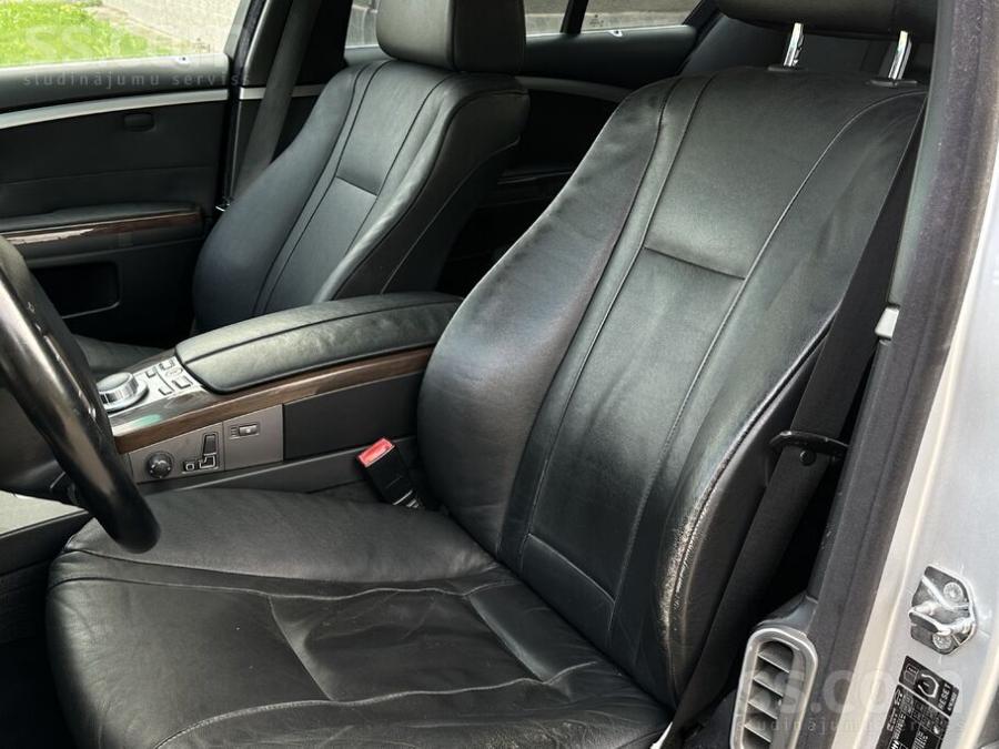 BMW 730 2005 Daugavpils, ar dzinēja tilpumu 3.00 L un nobraukumu 280 tūkst. km par 3950 €, foto 15 vietnē AUTOMOTO.COM.LV
