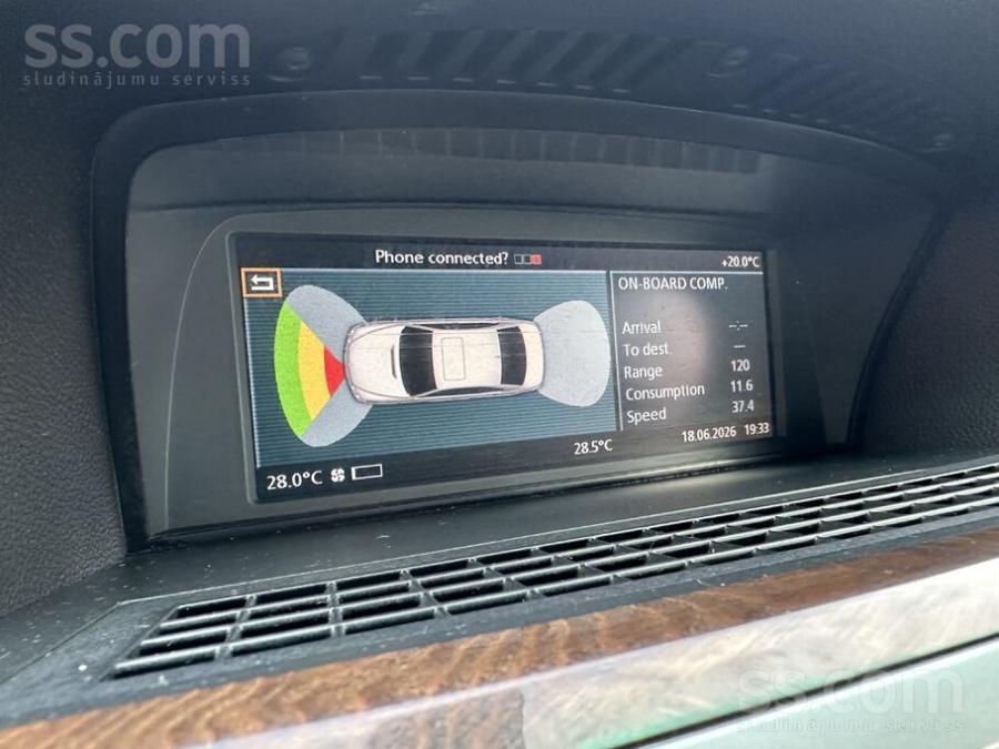 BMW 730 2005 Daugavpils, ar dzinēja tilpumu 3.00 L un nobraukumu 280 tūkst. km par 3950 €, foto 27 vietnē AUTOMOTO.COM.LV
