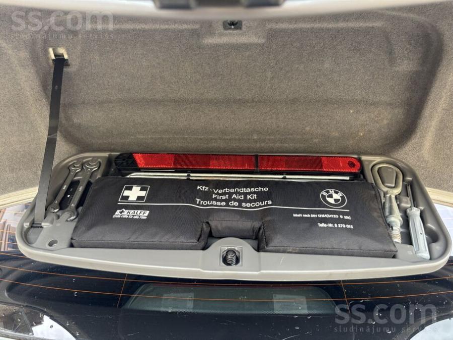 BMW 730 2005 in Bauska, with an engine capacity of 3.00 L and mileage of 328 thousand km for 4690 €, photo 16 on AUTOMOTO.COM.LV