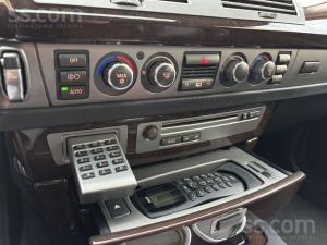 BMW 730 2005 in Bauska, with an engine capacity of 3.00 L and mileage of 328 thousand km for 4690 €, photo 25 on AUTOMOTO.COM.LV