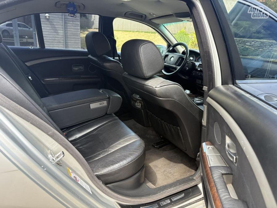 BMW 730 2005 in Vilnius, with an engine capacity of 3.00 L and mileage of 494 thousand km for 1600 €, photo 15 on AUTOMOTO.COM.LV