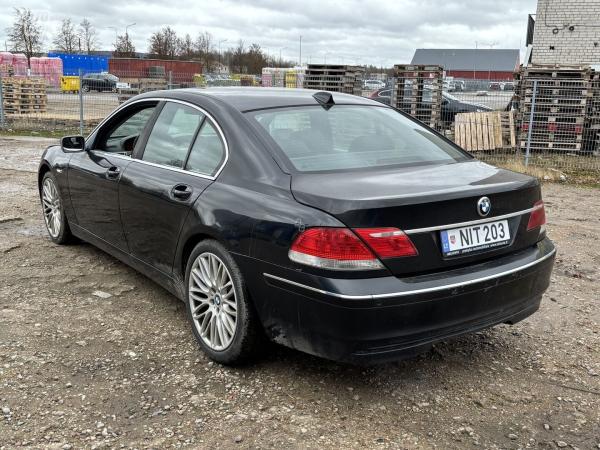 BMW 730 2006 Šauļi, ar dzinēja tilpumu 3.00 L un nobraukumu 411 tūkst. km par 2050 €, foto 6 vietnē AUTOMOTO.COM.LV