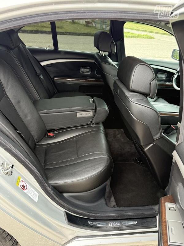 BMW 730 2006 Viļņa, ar dzinēja tilpumu 3.00 L un nobraukumu 330 tūkst. km par 3600 €, foto 10 vietnē AUTOMOTO.COM.LV