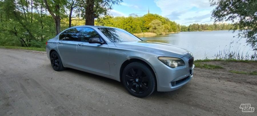 BMW 730 2008 in Vilnius, with an engine capacity of 3.00 L and mileage of 377 thousand km for 7900 €, photo 6 on AUTOMOTO.COM.LV
