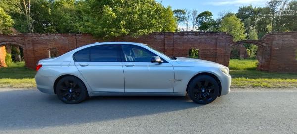 BMW 730 2008 in Vilnius, with an engine capacity of 3.00 L and mileage of 377 thousand km for 7900 €, photo 9 on AUTOMOTO.COM.LV