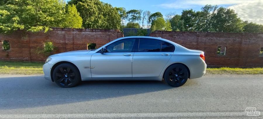 BMW 730 2008 in Vilnius, with an engine capacity of 3.00 L and mileage of 377 thousand km for 7900 €, photo 10 on AUTOMOTO.COM.LV