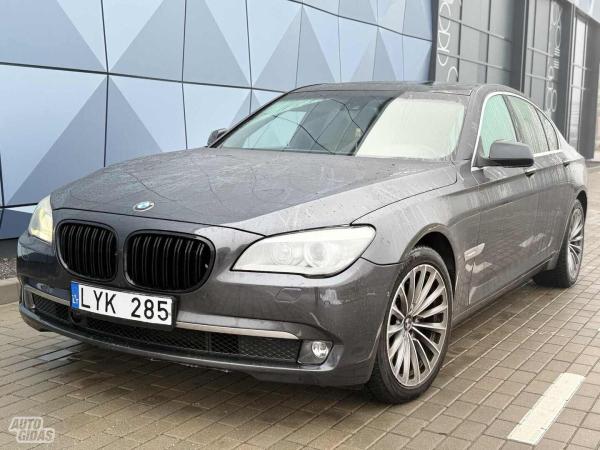 BMW 730 2009 in Silute, with an engine capacity of 3.00 L and mileage of 340 thousand km for 8900 €, photo 9 on AUTOMOTO.COM.LV