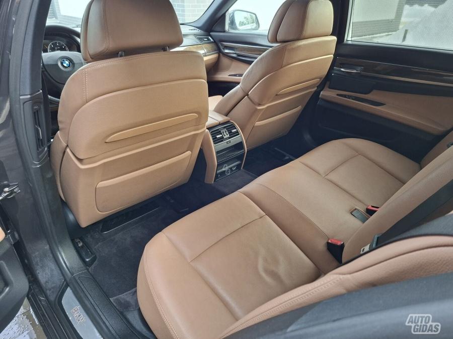 BMW 730 2009 Šilutė, ar dzinēja tilpumu 3.00 L un nobraukumu 380 tūkst. km par 8500 €, foto 32 vietnē AUTOMOTO.COM.LV