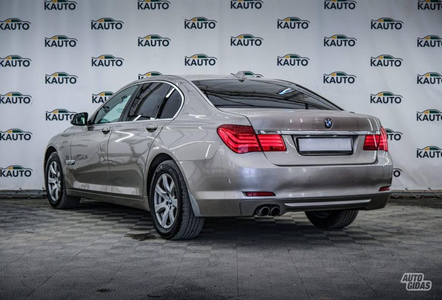 BMW 730 2009 in Kaunas, with an engine capacity of 3.00 L and mileage of 251 thousand km for 10290 €, photo 4 on AUTOMOTO.COM.LV