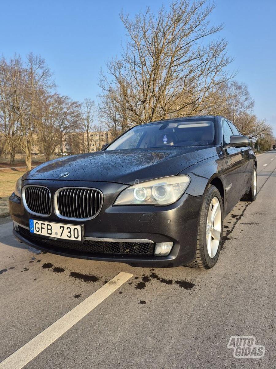 BMW 730 2009 Ariogala, ar dzinēja tilpumu 3.00 L un nobraukumu 335 tūkst. km par 8300 €, foto 13 vietnē AUTOMOTO.COM.LV