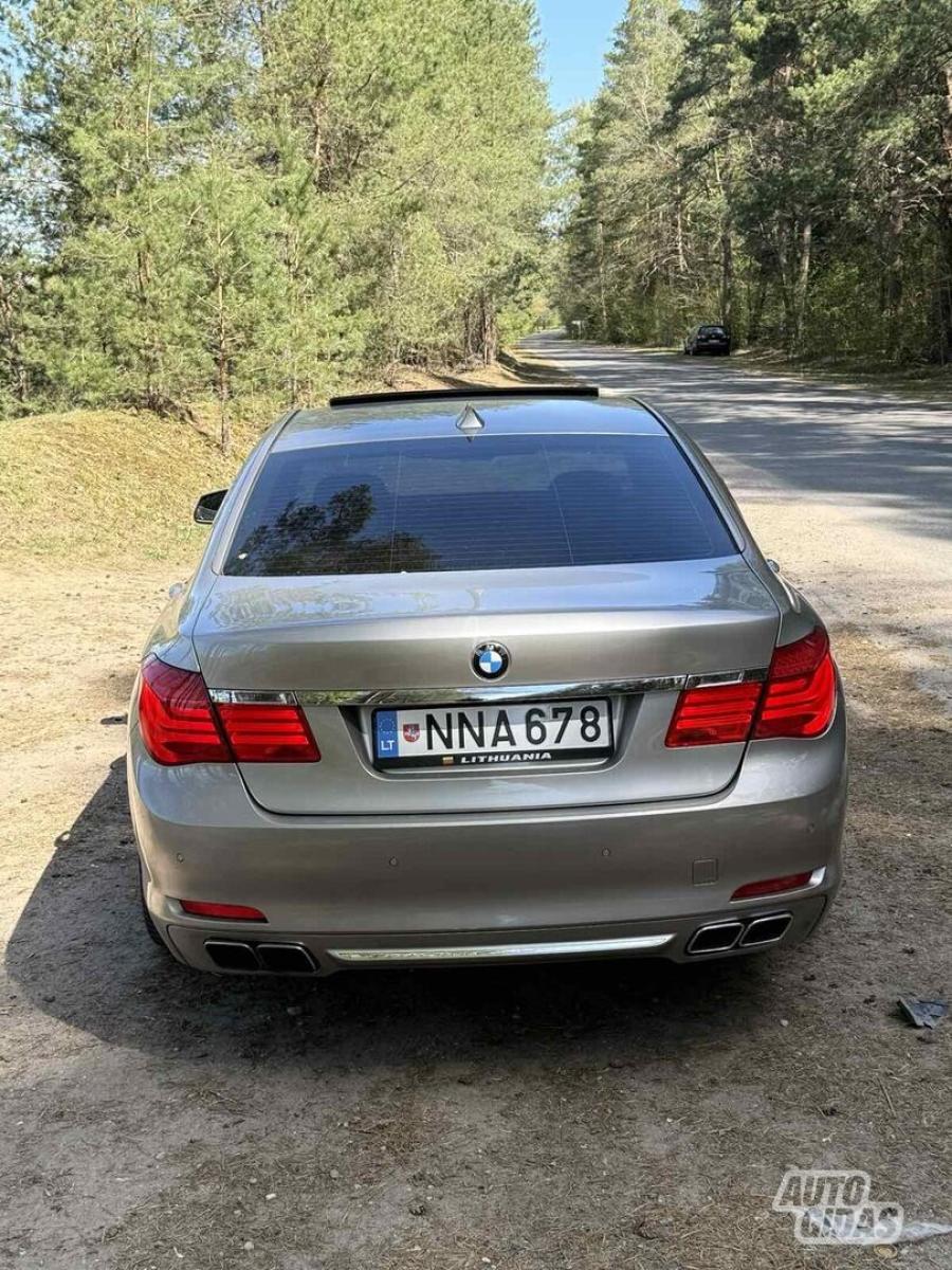 BMW 730 2009 in Kaunas, with an engine capacity of 3.00 L and mileage of 375 thousand km for 7500 €, photo 10 on AUTOMOTO.COM.LV