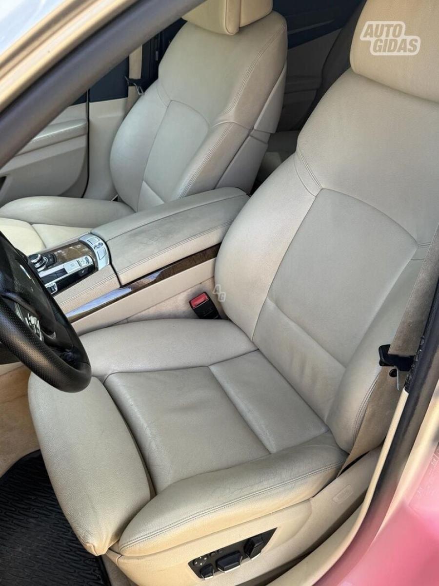BMW 730 2009 in Kaunas, with an engine capacity of 3.00 L and mileage of 375 thousand km for 7500 €, photo 14 on AUTOMOTO.COM.LV