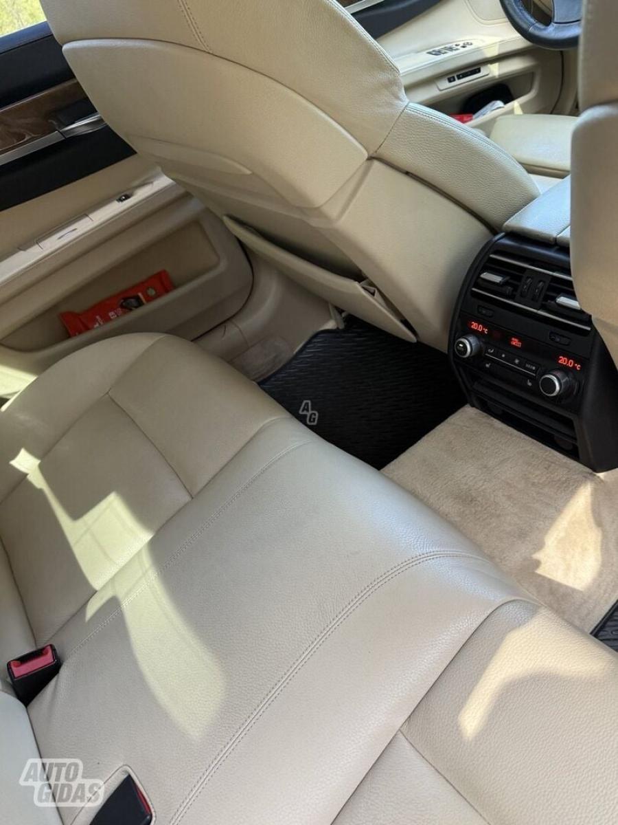BMW 730 2009 in Kaunas, with an engine capacity of 3.00 L and mileage of 375 thousand km for 7500 €, photo 17 on AUTOMOTO.COM.LV