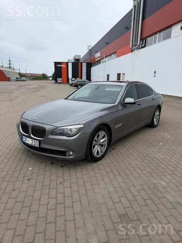 BMW 730 2009 in Liepaja, with an engine capacity of 3.00 L and mileage of 450 thousand km for 6200 €, photo 3 on AUTOMOTO.COM.LV