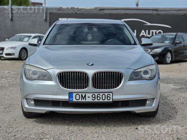 BMW 730 2009 in Liepaja, with an engine capacity of 3.00 L and mileage of 386 thousand km for 8200 €, photo 3 on AUTOMOTO.COM.LV