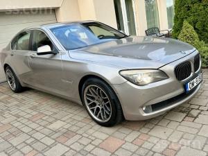 BMW 730 2009 in Riga, with an engine capacity of 3.00 L and mileage of 330 thousand km for 7500 €, photo 3 on AUTOMOTO.COM.LV
