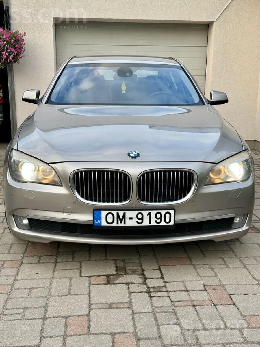 BMW 730 2009 in Riga, with an engine capacity of 3.00 L and mileage of 330 thousand km for 7500 €, photo 5 on AUTOMOTO.COM.LV