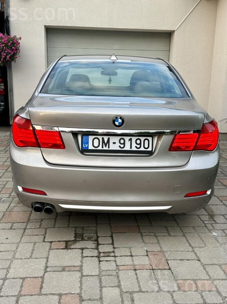 BMW 730 2009 in Riga, with an engine capacity of 3.00 L and mileage of 330 thousand km for 7500 €, photo 10 on AUTOMOTO.COM.LV
