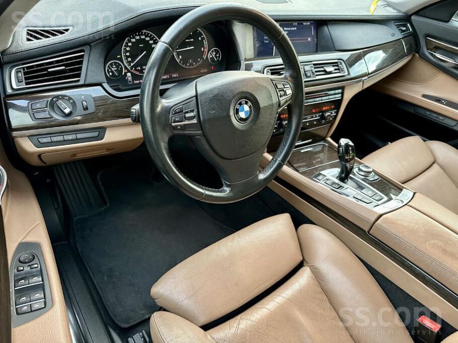 BMW 730 2009 in Riga, with an engine capacity of 3.00 L and mileage of 330 thousand km for 7500 €, photo 12 on AUTOMOTO.COM.LV