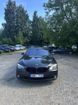 BMW 730 2009 in Riga, with an engine capacity of 3.00 L and mileage of 400 thousand km for 8800 €, photo 4 on AUTOMOTO.COM.LV