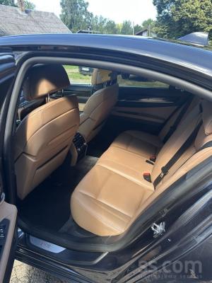 BMW 730 2009 in Riga, with an engine capacity of 3.00 L and mileage of 400 thousand km for 8800 €, photo 9 on AUTOMOTO.COM.LV