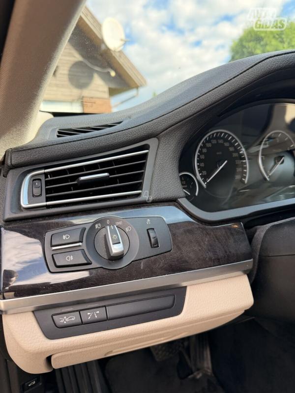 BMW 730 2009 KauÅa vietnÄ BMW 730 2009 KauÅa, ar dzinÄja tilpumu 3.00 L un nobraukumu 347 tÅ«kst. km par 7000 ā¬, foto 10 vietnÄ AUTOMOTO.COM.LV