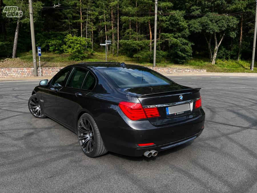 BMW 730 2010 in Kaunas, with an engine capacity of 3.00 L and mileage of 520 thousand km for 8850 €, photo 5 on AUTOMOTO.COM.LV