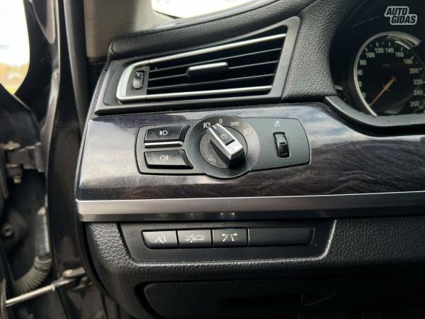 BMW 730 2010 in Kaunas, with an engine capacity of 3.00 L and mileage of 520 thousand km for 8850 €, photo 7 on AUTOMOTO.COM.LV