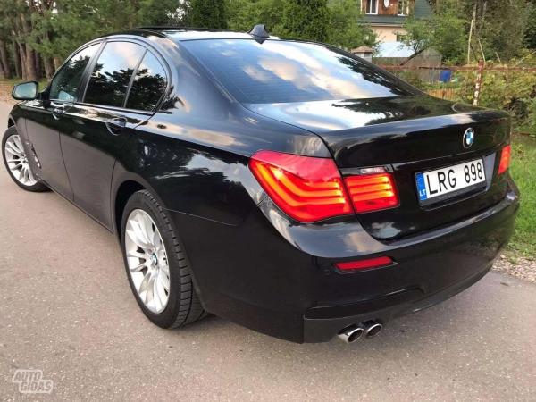 BMW 730 2011 in Siauliai, with an engine capacity of 3.00 L and mileage of 241 thousand km for 12500 €, photo 5 on AUTOMOTO.COM.LV