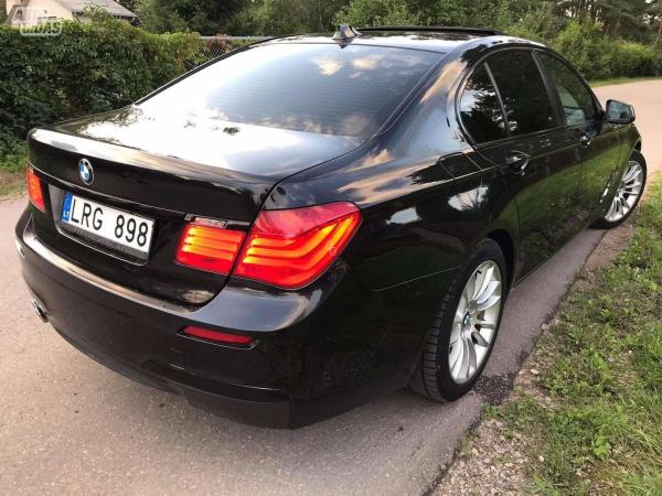 BMW 730 2011 in Siauliai, with an engine capacity of 3.00 L and mileage of 241 thousand km for 12500 €, photo 7 on AUTOMOTO.COM.LV