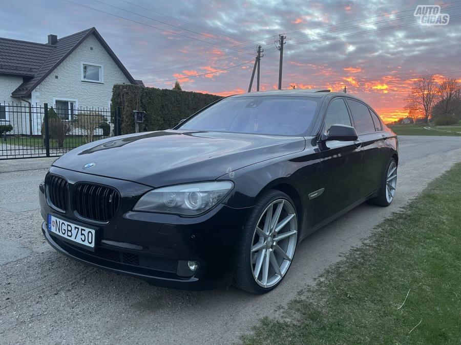 BMW 730 2011 in Raseiniai, with an engine capacity of 3.00 L and mileage of 373 thousand km for 9400 €, photo 9 on AUTOMOTO.COM.LV