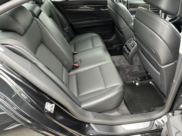 BMW 730 2011 in Vilnius, with an engine capacity of 3.00 L and mileage of 89 thousand km for 15950 €, photo 5 on AUTOMOTO.COM.LV