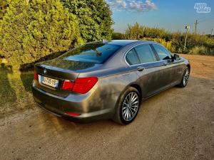 BMW 730 2011 in Taurage, with an engine capacity of 3.00 L and mileage of 249 thousand km for 12999 €, photo 7 on AUTOMOTO.COM.LV