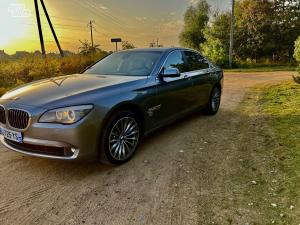BMW 730 2011 in Taurage, with an engine capacity of 3.00 L and mileage of 249 thousand km for 12999 €, photo 9 on AUTOMOTO.COM.LV