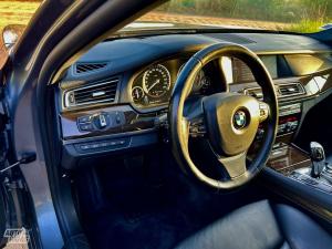 BMW 730 2011 in Taurage, with an engine capacity of 3.00 L and mileage of 249 thousand km for 12999 €, photo 12 on AUTOMOTO.COM.LV