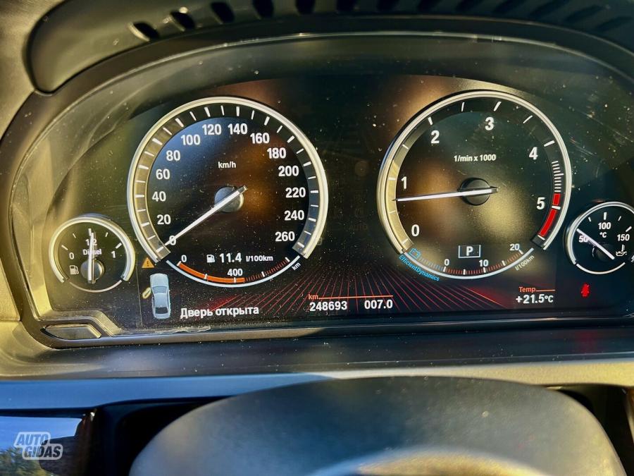 BMW 730 2011 in Taurage, with an engine capacity of 3.00 L and mileage of 249 thousand km for 12999 €, photo 35 on AUTOMOTO.COM.LV