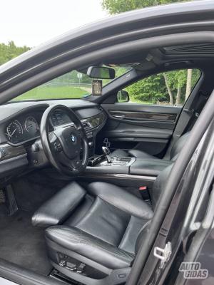 BMW 730 2011 in Vilnius, with an engine capacity of 3.00 L and mileage of 364 thousand km for 6500 €, photo 6 on AUTOMOTO.COM.LV