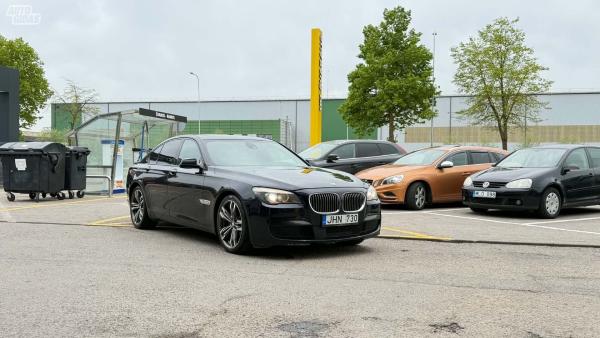 BMW 730 2012 in Siauliai, with an engine capacity of 3.00 L and mileage of 286 thousand km for 9400 €, photo 2 on AUTOMOTO.COM.LV