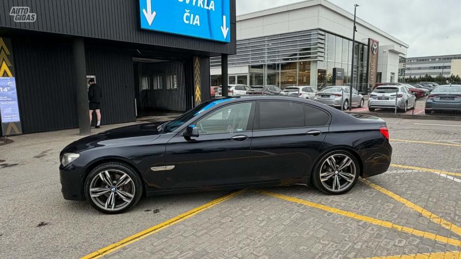 BMW 730 2012 in Siauliai, with an engine capacity of 3.00 L and mileage of 286 thousand km for 9400 €, photo 4 on AUTOMOTO.COM.LV