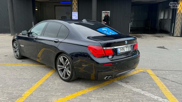 BMW 730 2012 in Siauliai, with an engine capacity of 3.00 L and mileage of 286 thousand km for 9400 €, photo 6 on AUTOMOTO.COM.LV
