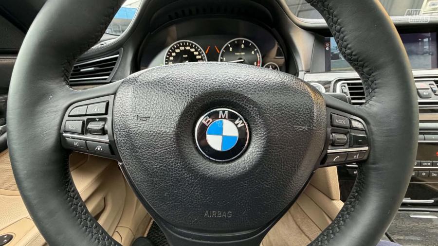 BMW 730 2012 in Siauliai, with an engine capacity of 3.00 L and mileage of 286 thousand km for 9400 €, photo 21 on AUTOMOTO.COM.LV