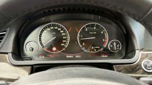 BMW 730 2012 in Siauliai, with an engine capacity of 3.00 L and mileage of 286 thousand km for 9400 €, photo 22 on AUTOMOTO.COM.LV
